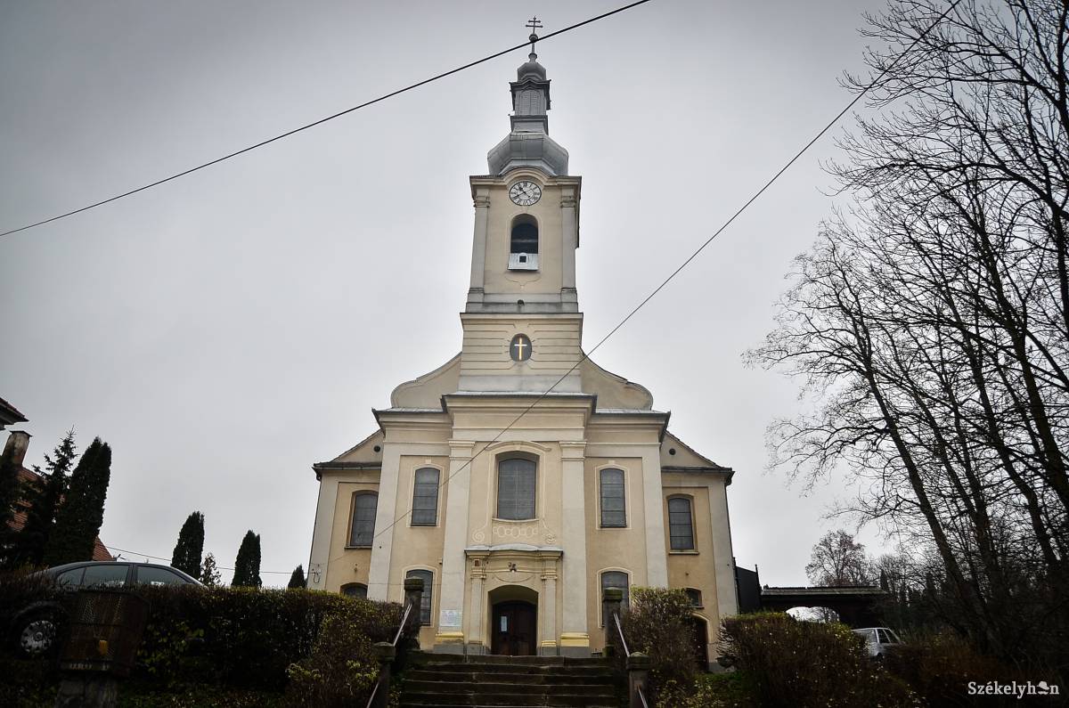 A hét plébániája: SZÉKELYUDVARHELY - SZENT MIKLÓS TEMPLOM - Mária Rádió ...