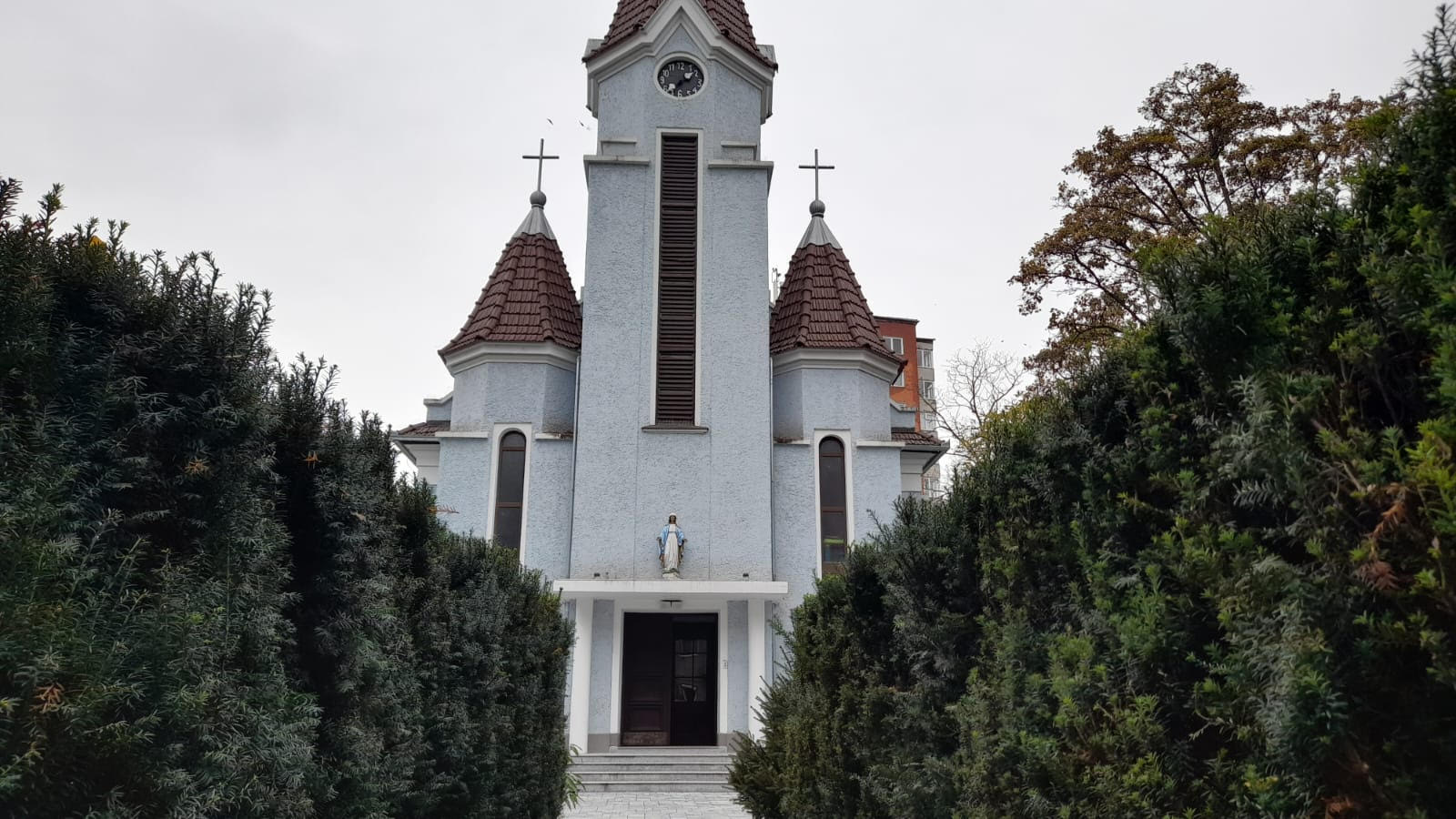 A hét plébániája: Nagyvárad - Katalin telepi templom - Mária Rádió Erdély